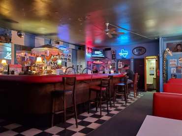 25 Oldest Bars and Restaurants in Austin, TX | UrbanMatter Austin