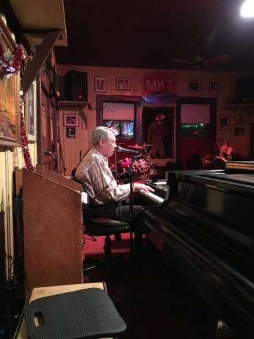 25 Oldest Bars and Restaurants in Austin, TX | UrbanMatter Austin