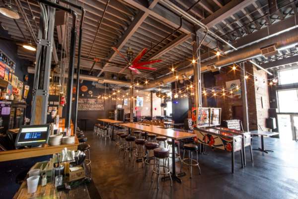 10 Best Bars to Travel to This Weekend in the West Loop | UrbanMatter