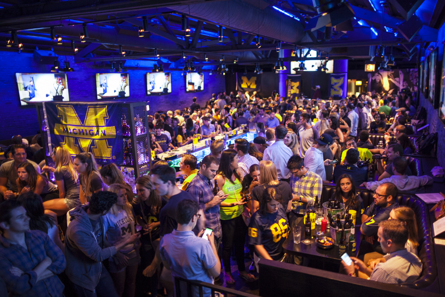 Top Restaurants Where You Can Eat Alone in Chicago | UrbanMatter