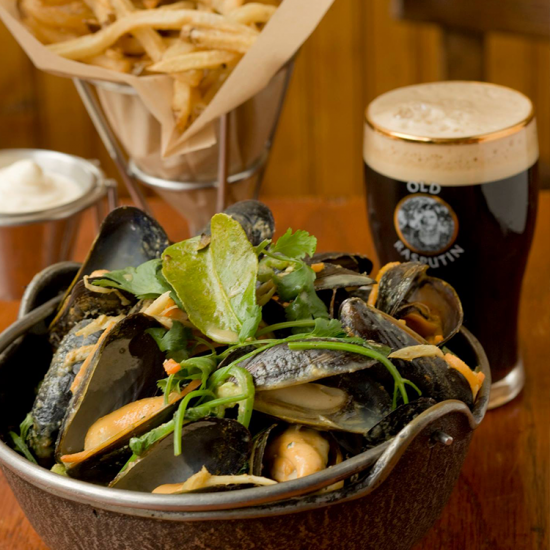 Hopleaf Bar in Andersonville of Chicago | UrbanMatter