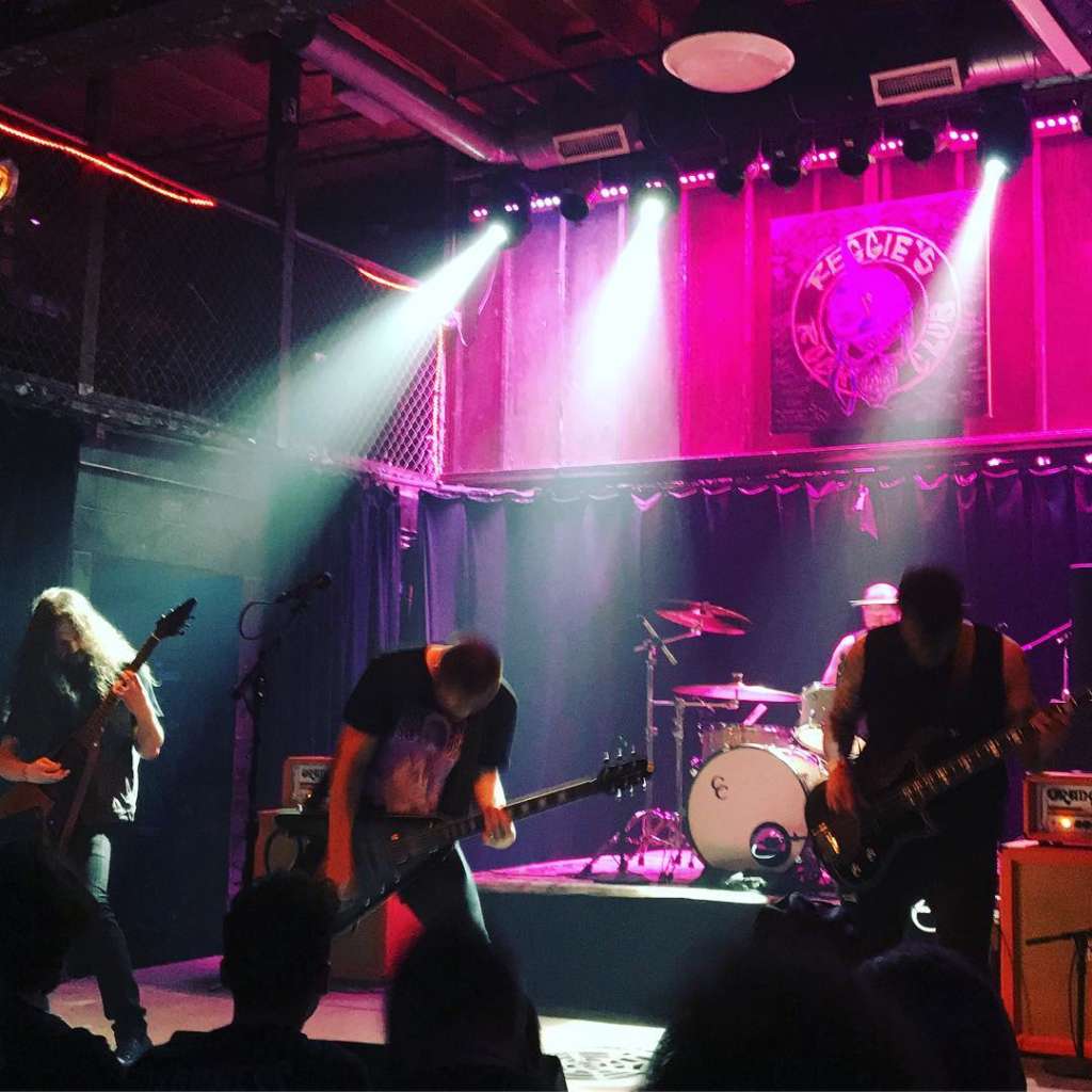 8 Chicago Bars Offering Coat Checks This Winter