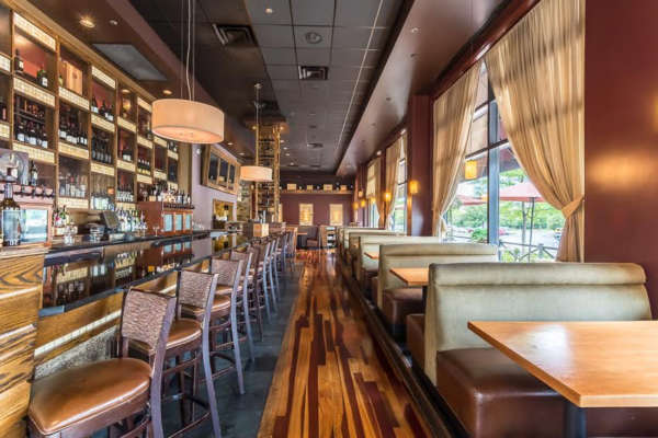 14 Best Wine Lists in Chicago | UrbanMatter