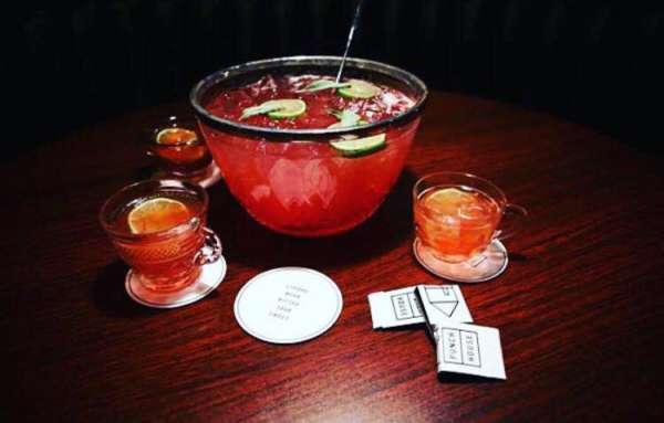 13 Amazing Shareable Cocktails You Can Find in Chicago | UrbanMatter