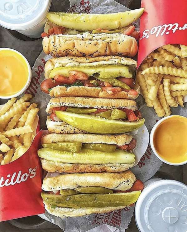 24 of the Best Hot Dogs in Chicago, Ranked | UrbanMatter