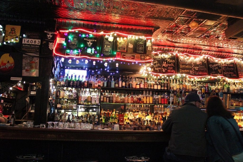 10 Best Bars to Pregame in Chicago | UrbanMatter