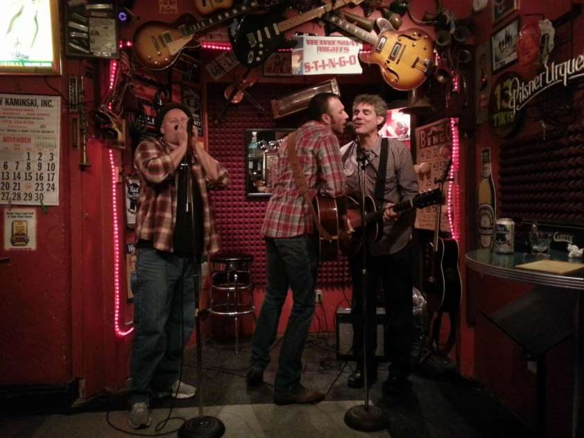 Best Cash-Only Bars in Chicago You Should Know About | UrbanMatter