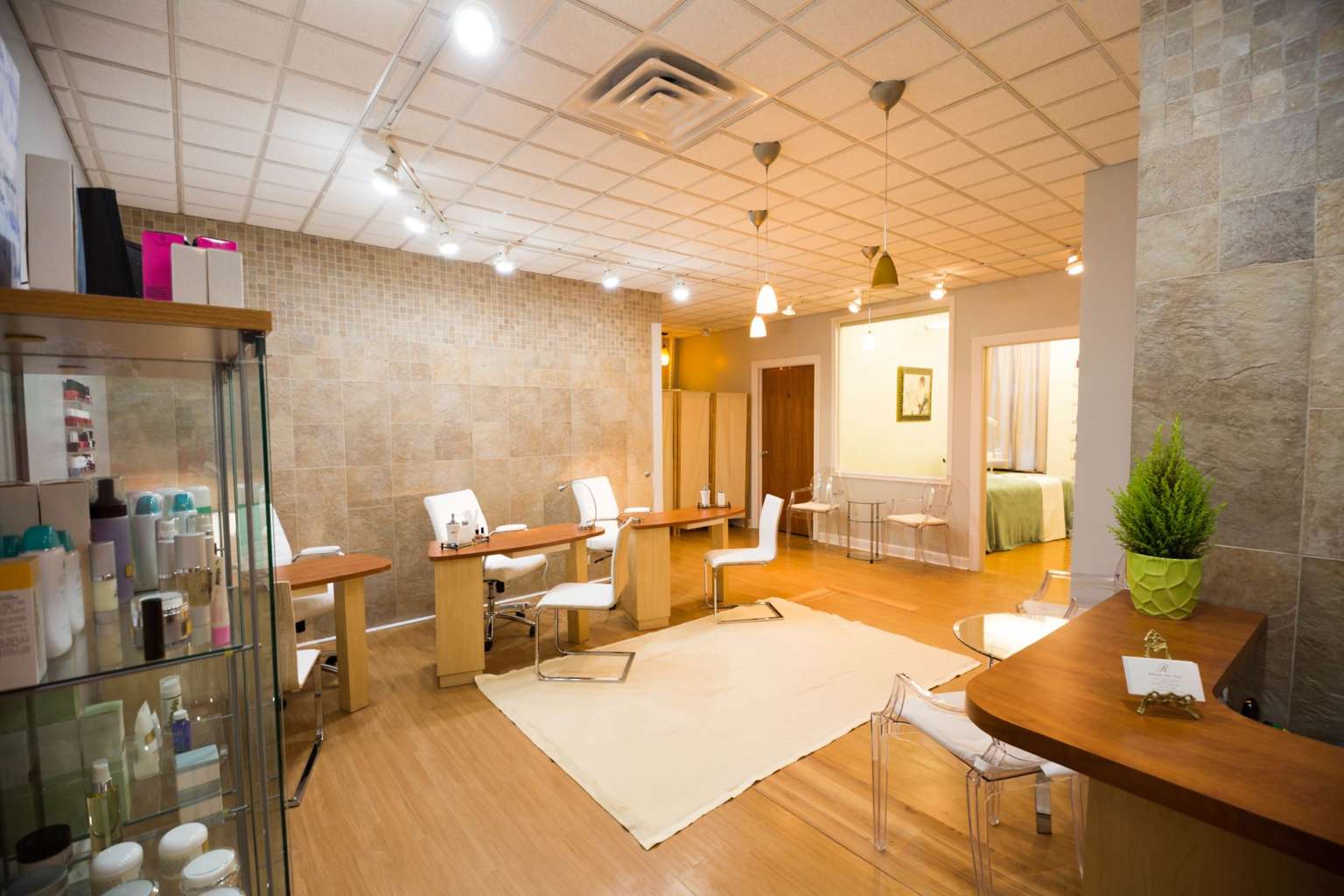 11 Chicago Spas That Are Reopening for Massages, Facials & Body ...