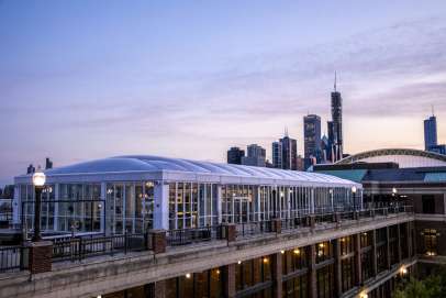 Offshore, the World's Largest Rooftop Bar, Open Now in Chicago | Urban ...