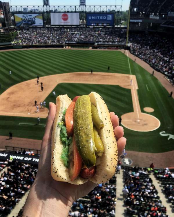5 Best Stadium Foods to Try at a Baseball or Basketball Game in Chicago ...