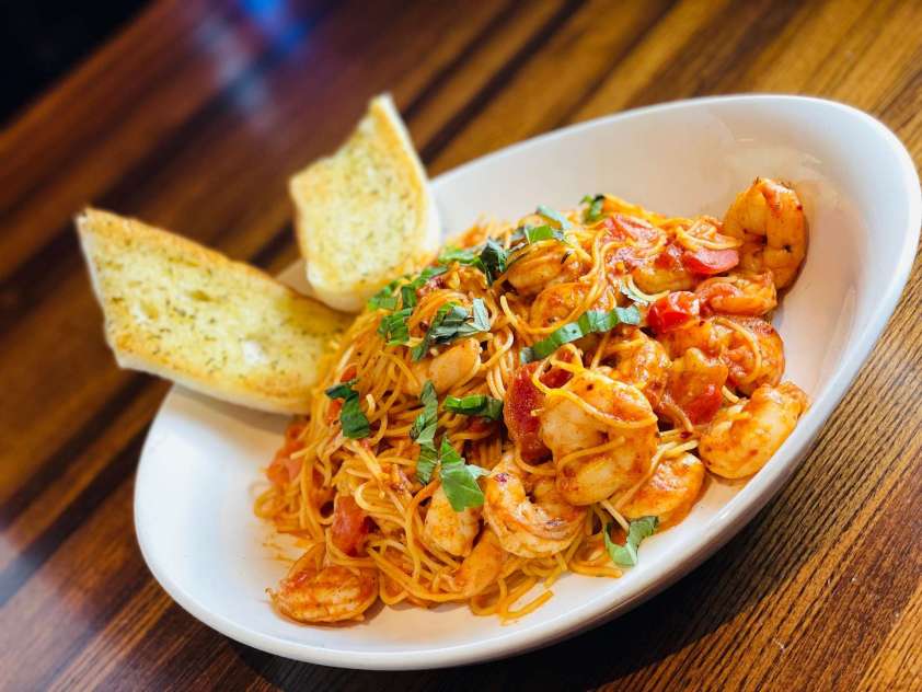 8 Best Restaurants in Elgin, IL for a Delicious Lunch | UrbanMatter