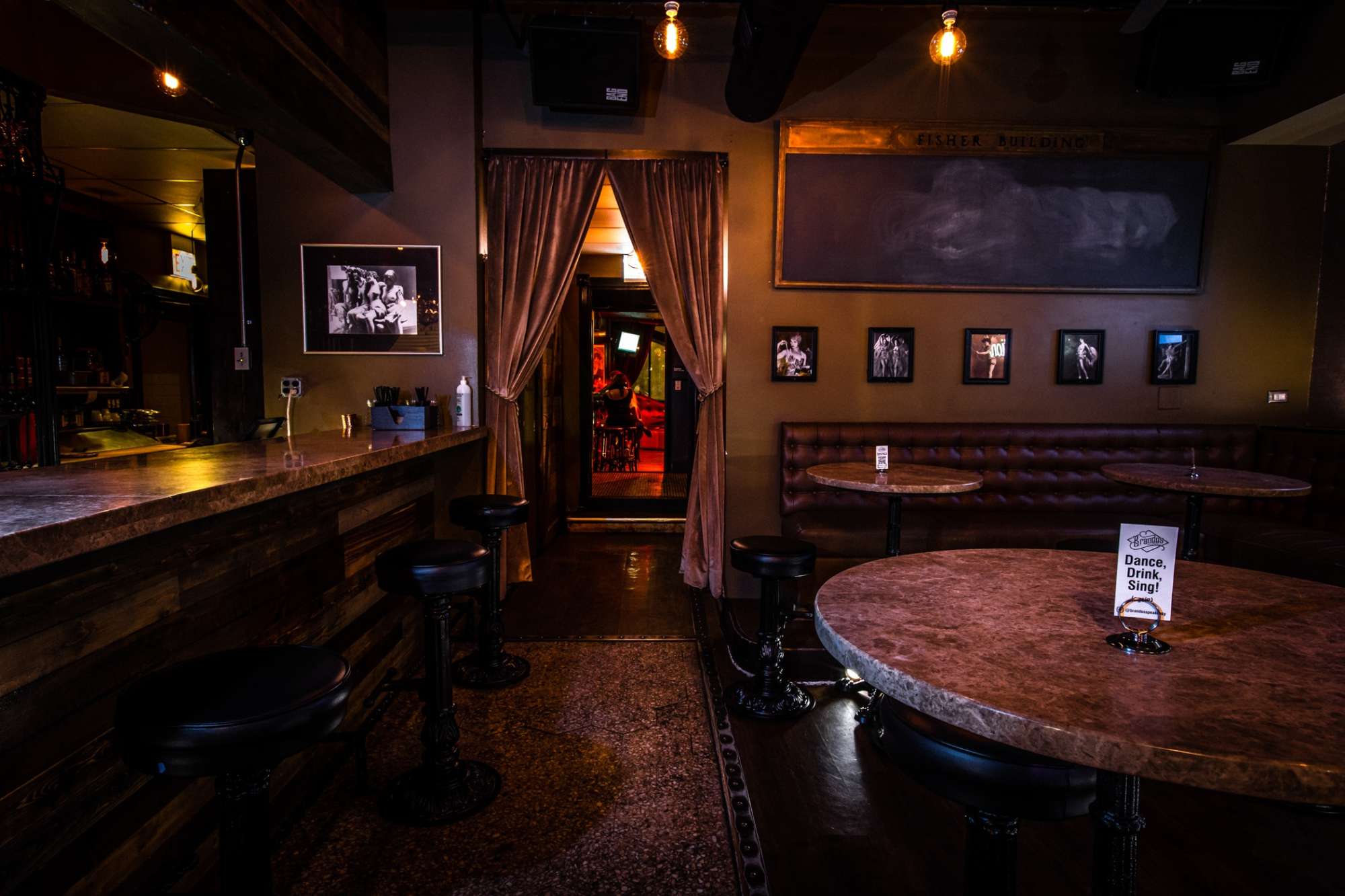 8 Best Karaoke Bars in Chicago | UrbanMatter