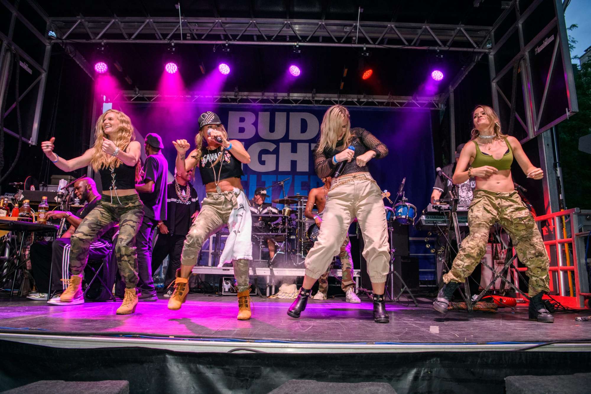 Best Outdoor Shows in Chicago This May | UrbanMatter