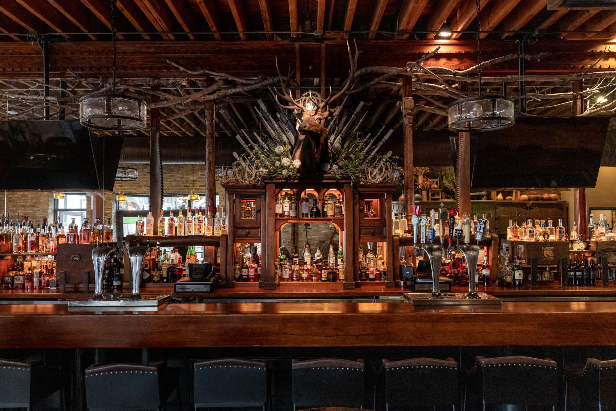 Where to Sip the Best Prosecco in Chicago | UrbanMatter