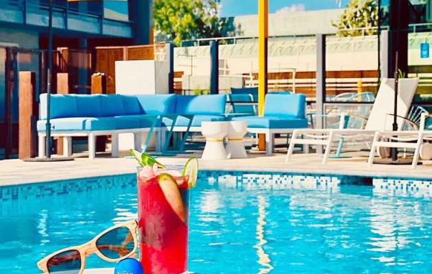 6 Rooftop Pools in Phoenix We're Severely Missing Right Now ...