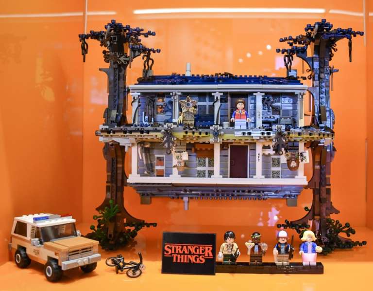 Try Building These Massive Adult LEGO Sets If You're Up for a Challenge ...