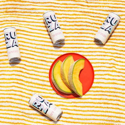 8 Best Hard Seltzer Drinks to Imbibe This Summer - UrbanMatter