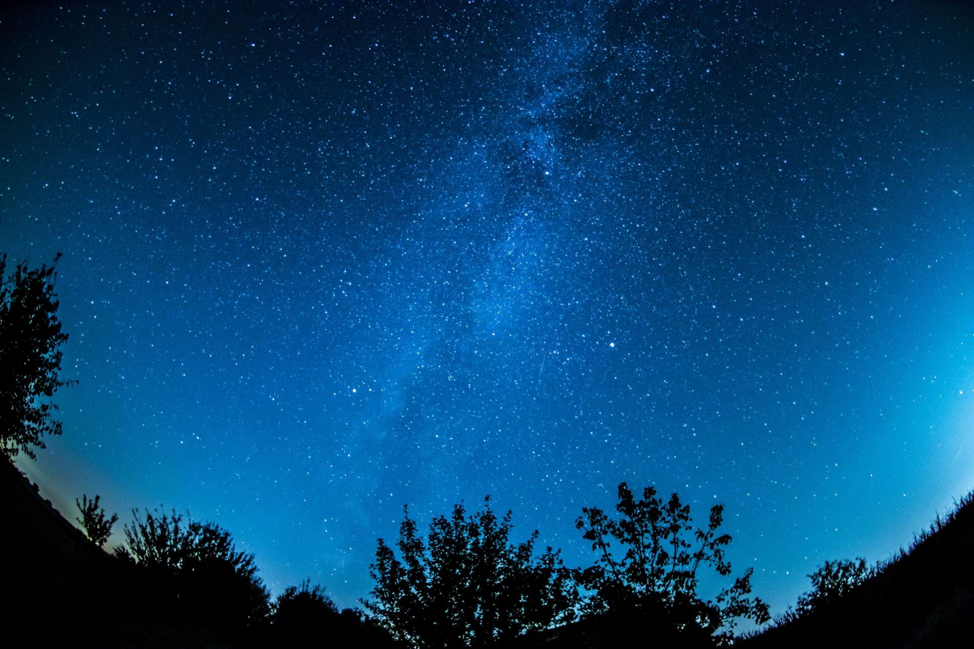 29 Best Public Places to Go Stargazing in America - UrbanMatter