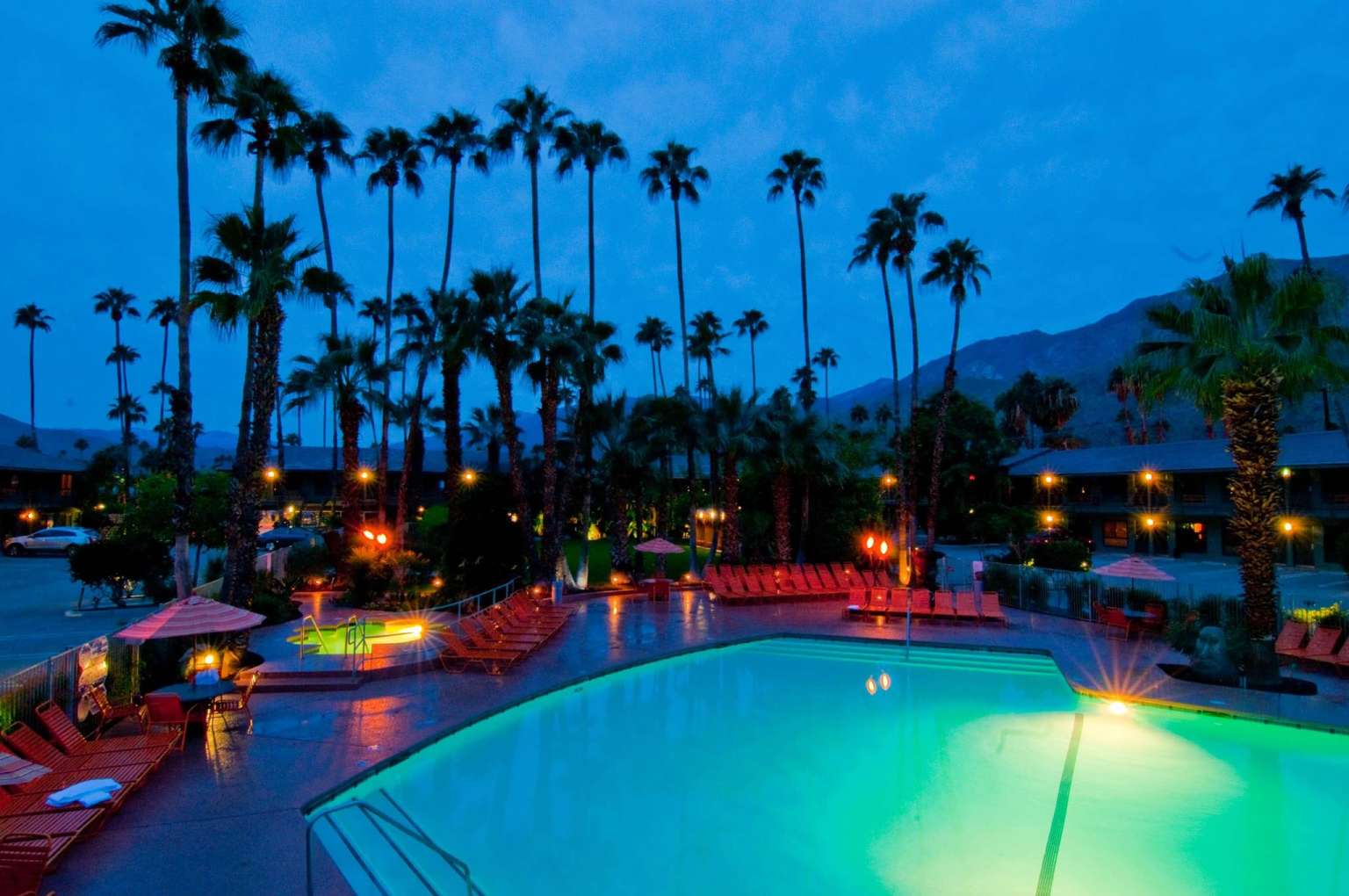 15 Coolest Retro Motels to Visit in America - UrbanMatter