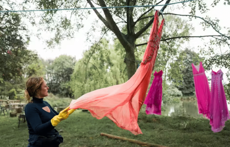 8 Easy Ways to Modify Clothing and Liven up Your Closet - UrbanMatter
