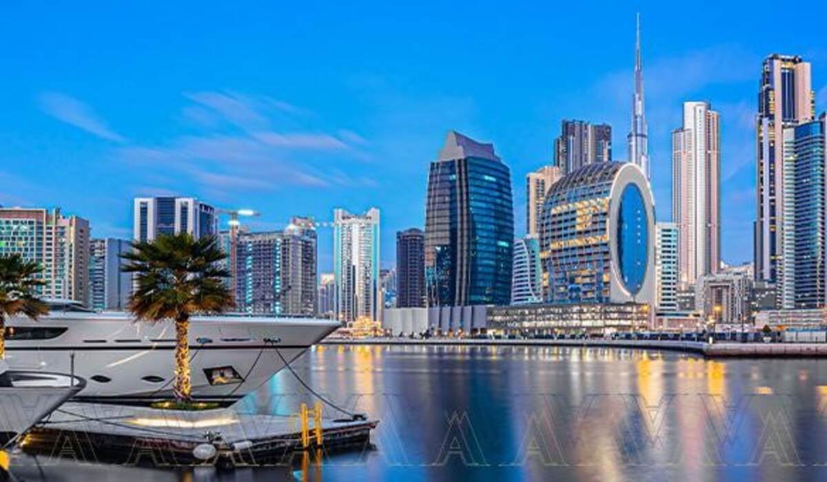 7 Reasons to Invest in the United Arab Emirates - UrbanMatter