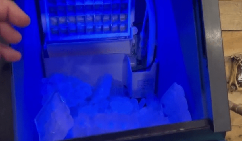 Efficient Ice Production for Drinks and Food with VEVOR Ice Machines ...