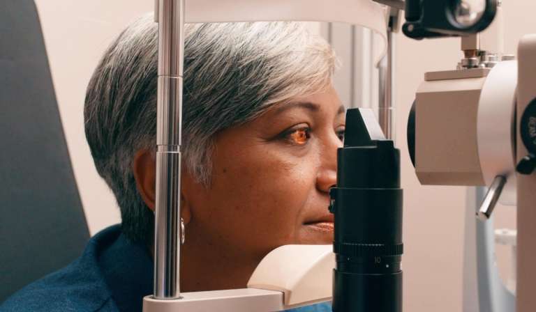 PRP vs Fillers: Choosing the Right Under Eye Treatment