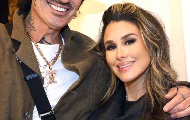 Packs mega cp if you prefer small/cute/pleasant women who